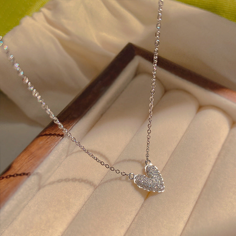 Lantisor cu pandantiv metalic tip inima – Anasofia